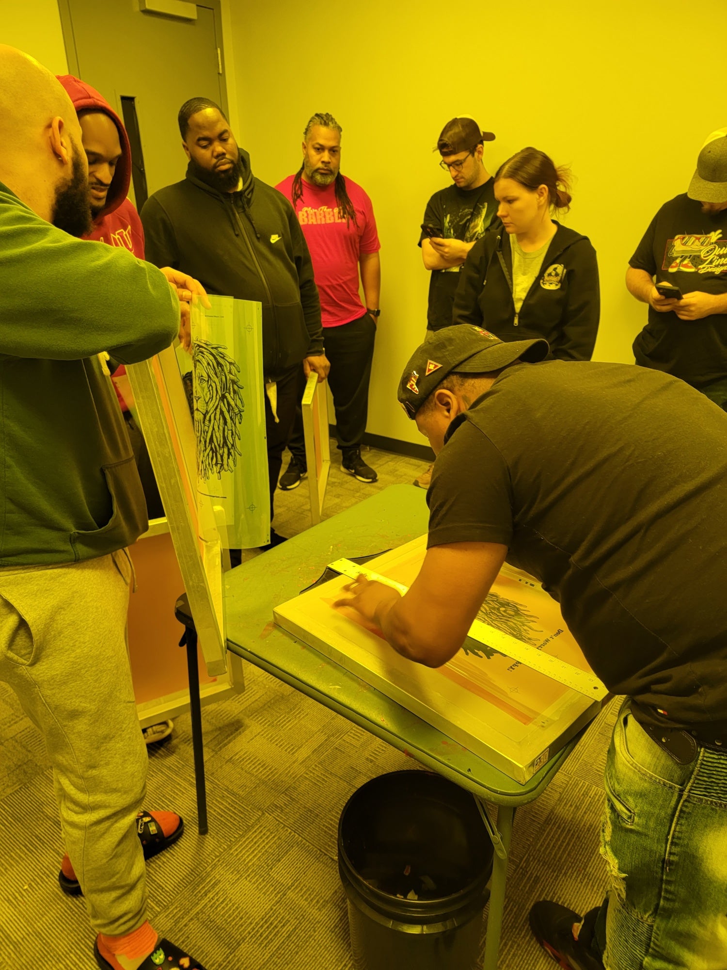 Learn Professional Screen Printing | Screen Print School Workshop ...