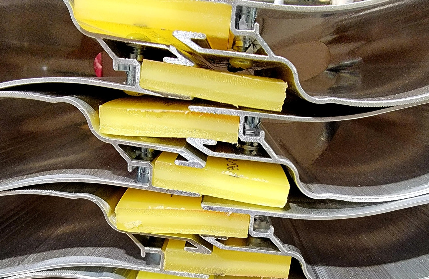 Aluminum Ergo Handle Triple 70/90/70 Durometer Squeegee – kolormatrix